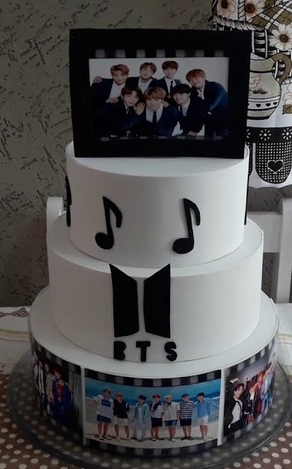 Bolo BTS: 80 opções especiais para a sua festa